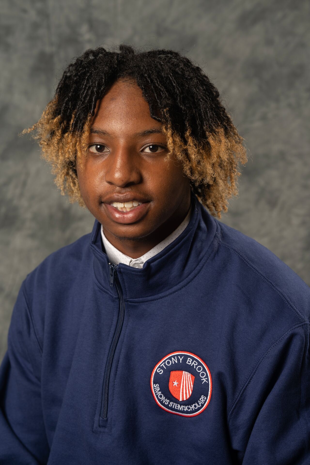 Simons Scholars Profile - Darien Gillins | Simons STEM Scholars Program